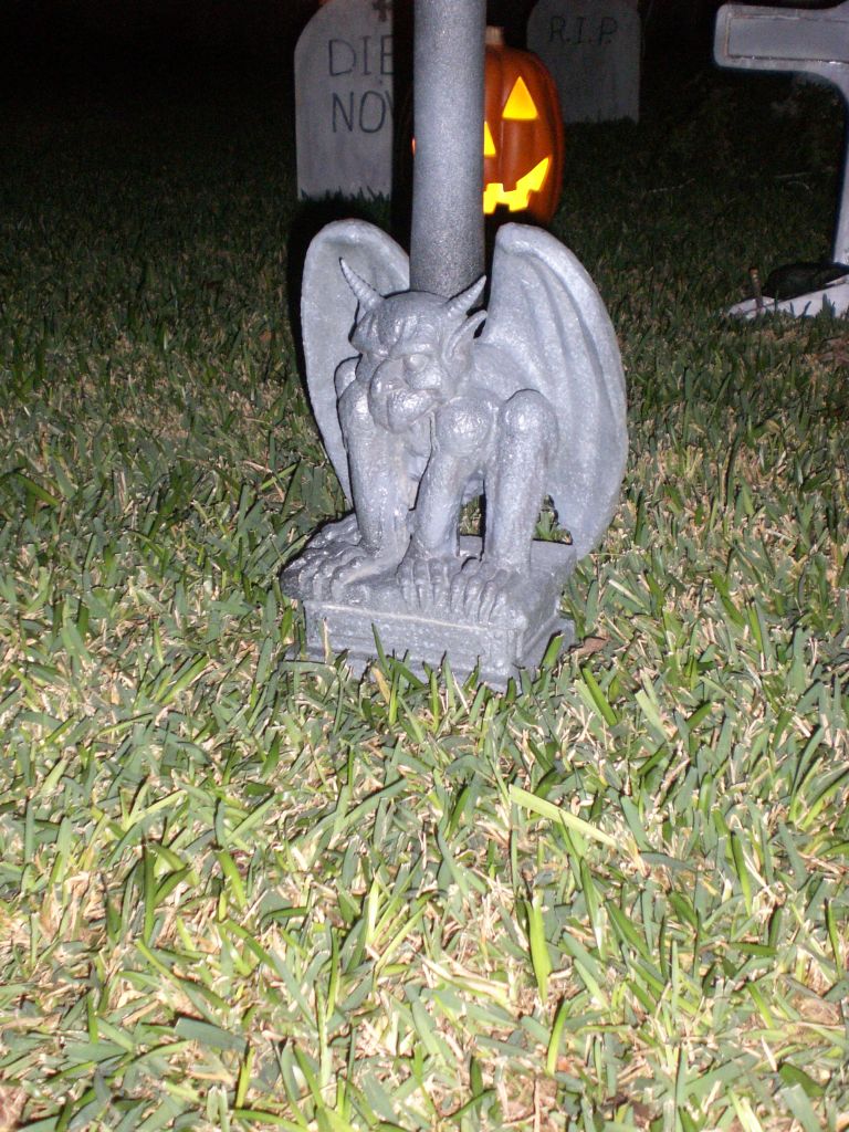 My humble Grave Yard | Halloween Forum